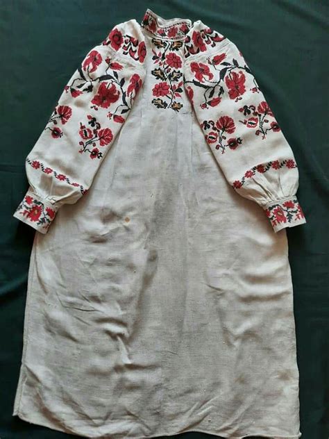 Ukrainian traditional folk blouse | Folk fashion, Fashion, Outfits