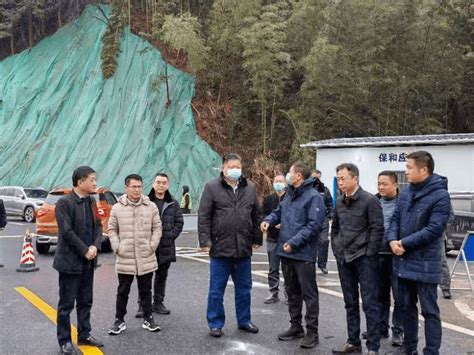 刘向伟督导检查低温冰雪天气公路安全保通及春运保障工作应急