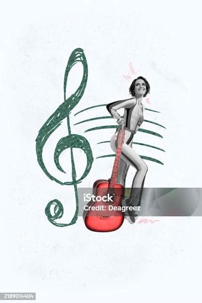 복합 트렌드 삽화 이미지 사진 콜라주 미니어처 젊은 아가씨 평온한 음악 노트 스탠드 손 잡기 기타 놀이 악기 연주자 25 29세에 대한 스톡 사진 및 기타 이미지 Istock