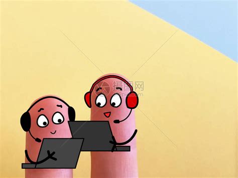 两只手指被装饰成两个人他们在网上玩游戏高清图片下载 正版图片504017138 摄图网