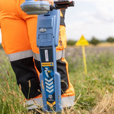 Radiodetection Rd8200sg Tx10 Transmitter And 100mm Clamp Survey Grade Locator Bundle Kit