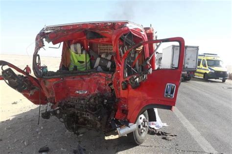 3 جثث شباب ارتفاع ضحايا حادث تصادم سيارتين في قنا أسماء موقع العاصمة