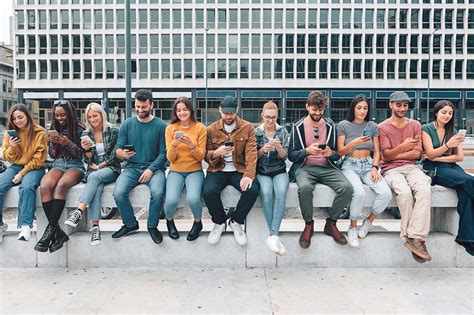 La GeneraciÓn Z Y Los Millennials GastarÁn Mas Hi Retail Revista De