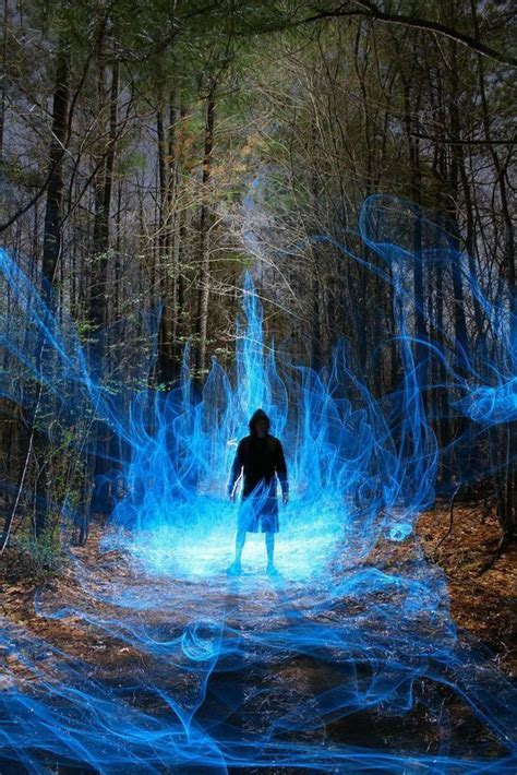 Pin by Elizabeth Shepherdson on Mi fantasía dentro de mis novelas Light painting Magic