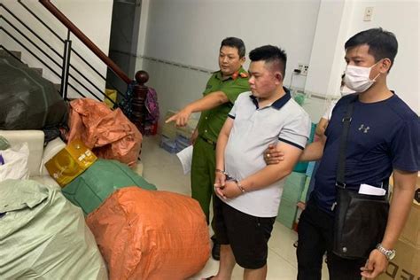 Cảnh khám xét trụ sở tập đoàn lừa đảo ở TP HCM Tạp chí Tri Thức Trực Tuyến