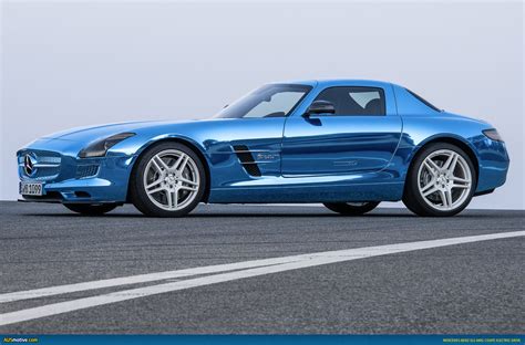 AUSmotive Paris 2012 Mercedes SLS AMG Electric Drive