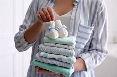 Ropa Esencial Para Un Bebé Recién Nacido