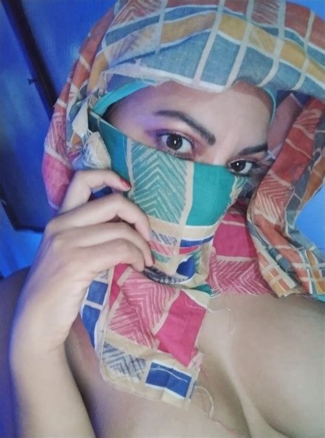 Hijab HOT Milf Muslim In Iran Showing Big Tits And PUssy 26 Pics XHamster