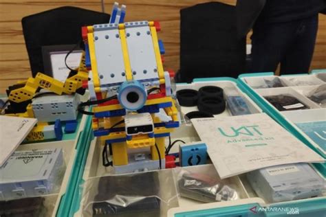 Robot Edukasi Ubtech Sari Teknologi Robotik