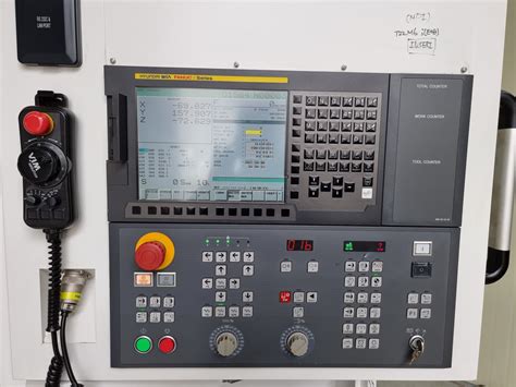 Вертикальный обрабатывающий центр с ЧПУ Hyundai Wia F650 50 купить б у в Пусане по цене 90 000