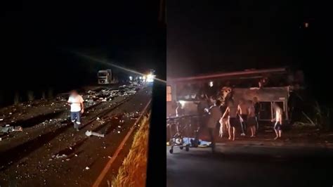 Motorista De Caminhão Que Bateu Em ônibus De Universitários No Interior