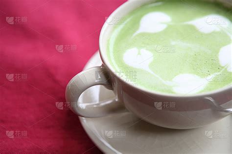 绿茶拿铁咖啡