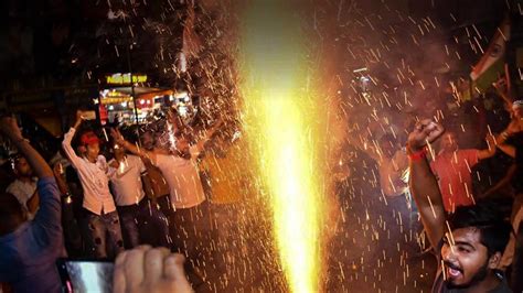 Delhi Reimposes Ban On All Crackers Till January Latest News Delhi