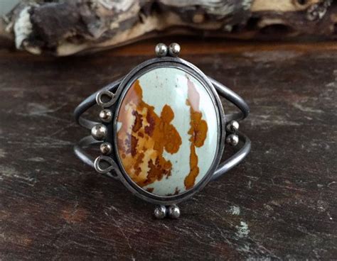 Vintage Southwest Sterling Silver And Agate Cuff Bracelet