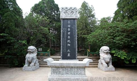 山西永济八仙之首故里永乐宫吕洞宾及其祖墓游客稀少香火不旺