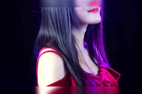 一首网络热歌《沙漠骆驼》，歌声辽阔好听！