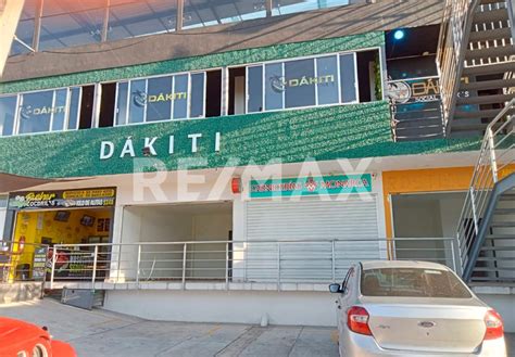Renta de Local Comercial en Villas de la Hacienda Atizapán