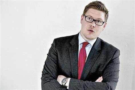 Kahden Vantaalaisen Kansanedustajan Tulot Yli 100 000 Euroa
