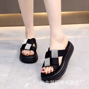 欧洲站水钻凉拖鞋女外穿2023夏季新款平底俩穿海边小众设计一字拖 阿里巴巴