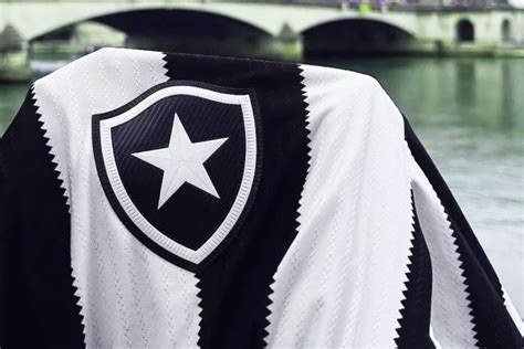 Botafogo Contrata Atacante Do Grêmio