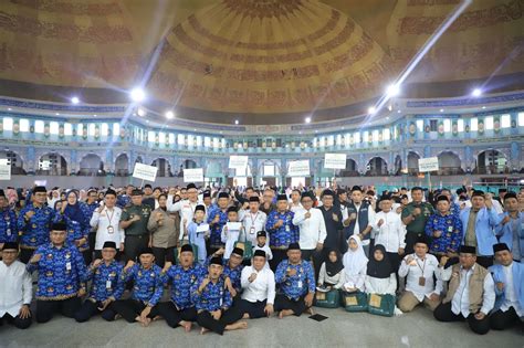 Berbagi Di Festival Al A Zhom BAZNAS Kota Tangerang Salurkan Santunan
