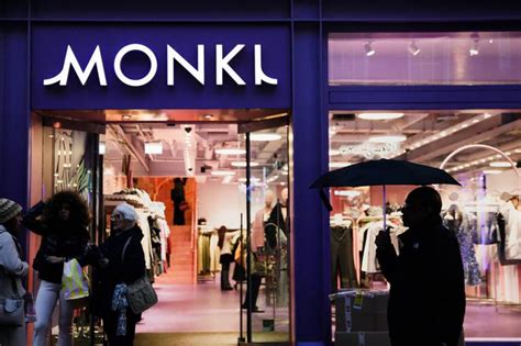 High Street Fashion Chain To Close Manchester Arndale Store Within