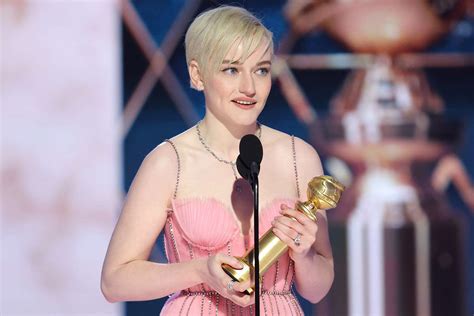 Golden Globes 2023 Ozark S Julia Garner Wins Best Supporting TV Actress