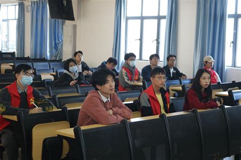 智电学院学生党支部召开《中国共产党党徽党旗条例》学习会 智能制造与电气工程学院