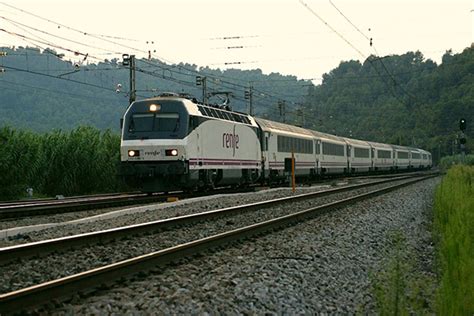 Viaja En Tren A Conocer Puebla De Sanabria