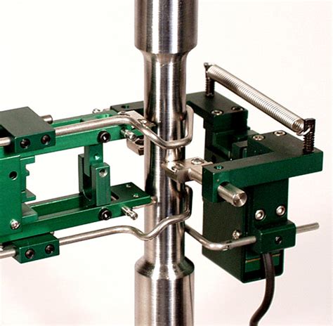 Strain Gauge Type Of Extensometer From Tinius Olsen