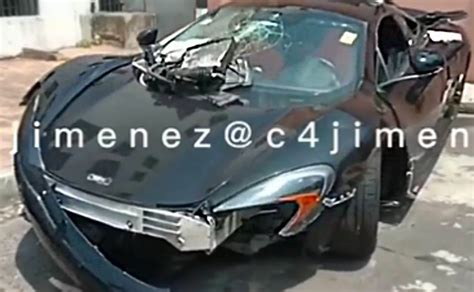 MÉxico Hombre Choca Mclaren De 5 Millones De Pesos Y Lo Deja