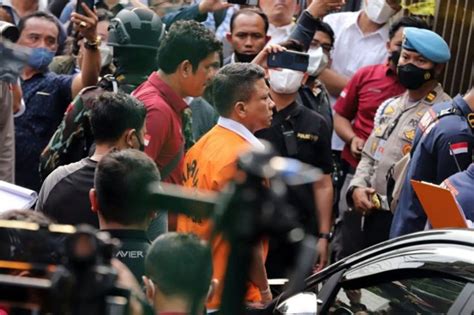 Kuasa Hukum Bripka RR Ferdy Sambo Sempat Kasih Uang Tapi Diambil Lagi