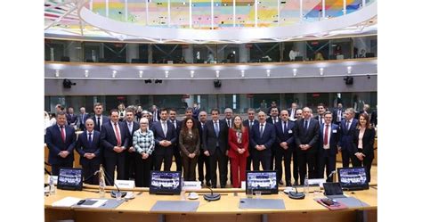 Томислав Дончев България е убедена че ЕС има нужда от обща стратегическа рамка