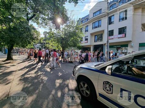 Над 300 жители на Кюстендил се включиха в протест срещу насилието и в