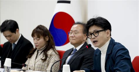 ‘파란색 1이 뭐길래···한동훈 “mbc 민주당 선거운동” 공세