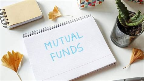 Passive Mutual Fund Industry Crosses Rs 10 Lakh Crore Aum Motilal