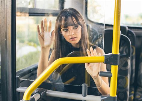 A Beautiful Girl In Public Photos Download The Best Free A Beautiful