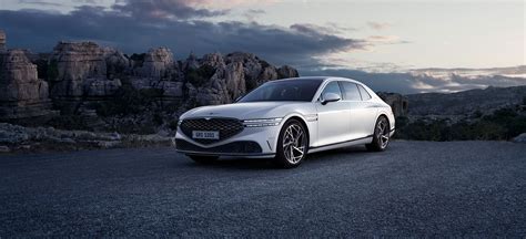 Genesis G90 — Luxury Fullsize Sedan Genesis