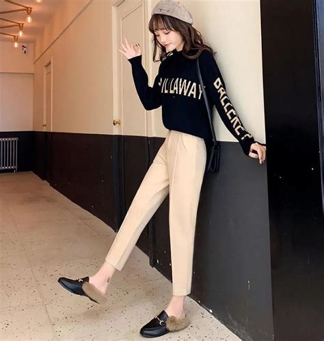 这才是30女性该有的打扮：烟筒裤乐福鞋，显高显瘦，穿出好气质 知乎