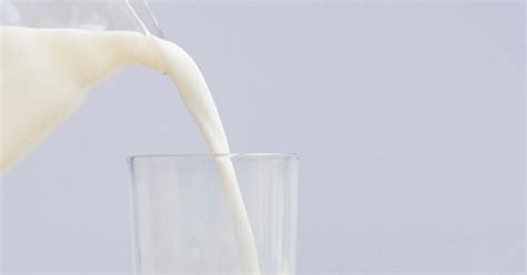 Susu Sapi Almond Atau Kedelai Mana Yang Lebih Baik Rakcer ID