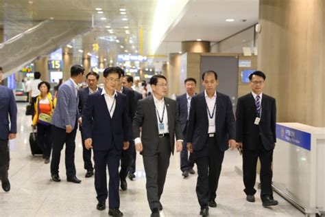천홍옥 관세청장 추석맞아 공항 방문
