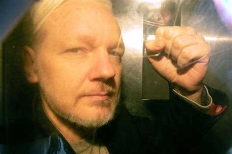 Julian Assange Retour Sur De 10 Ans De Combats Pour Dénoncer Les