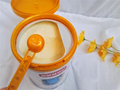 不知道选什么奶粉好？营养好吸收的伊利金领冠珍护不容错过 知乎