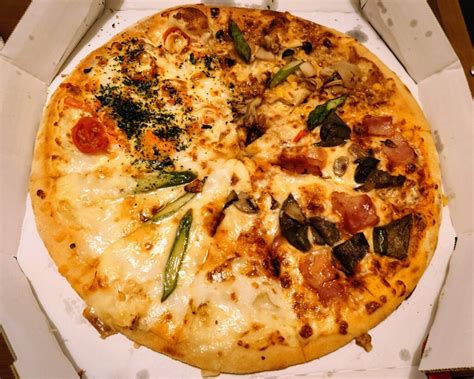 ドミノ・ピザで期間限定の「秋のクワトロ・産直ドミノ」をテイクアウト。 酒と食とお取り寄せと私