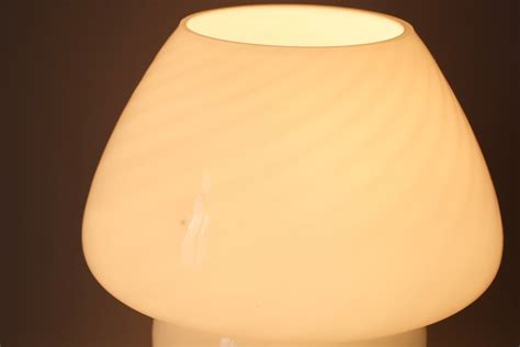 Pilzlampe aus den 70er Jahren raumwunder vintage wohnen in nürnberg