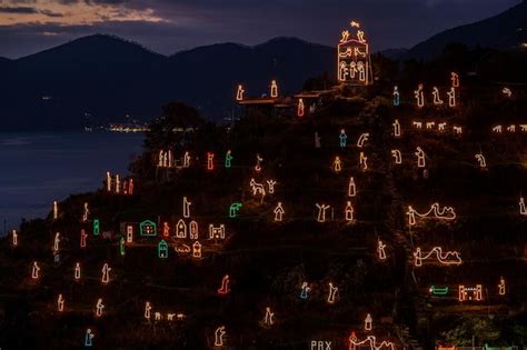 Premium Photo Nativity Scene In Manarola