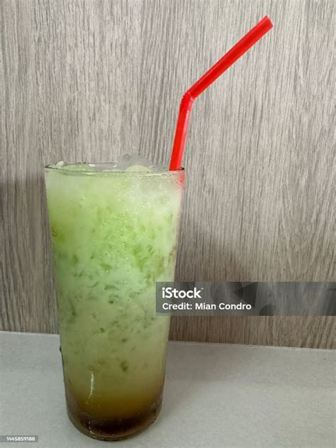 Es Lumut Foto Stok Unduh Gambar Sekarang Alam Beku Berkilau Deskripsi Fisik Istock