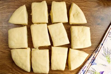 School Lunchroom Cafeteria Rolls Recipe Cookme
