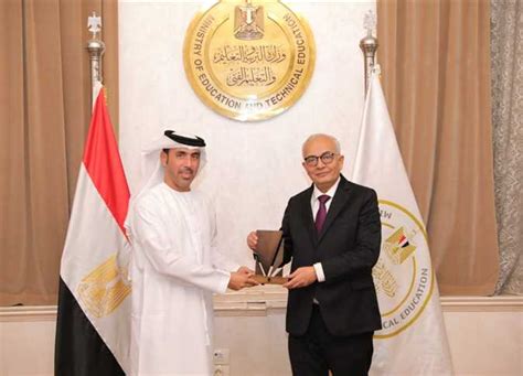 وزير التعليم يكرم الفائزين في المرحلة الأولى بمسابقة جائزة محمد بن زايد