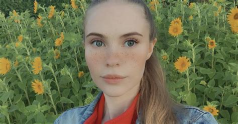 Sunflower Selfie Scrolller